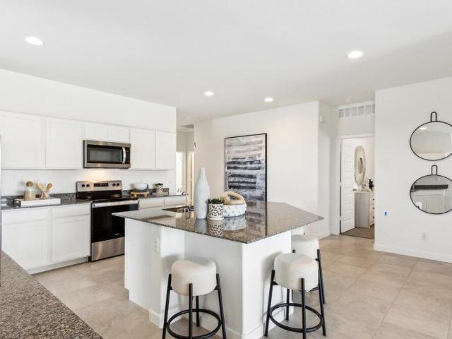 624 W Freedom Street