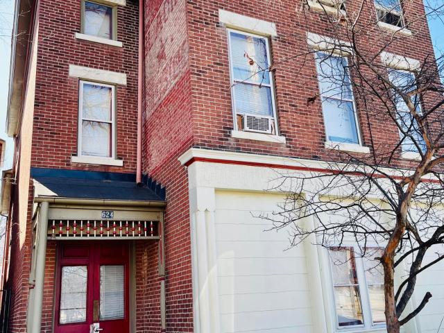 624 W Saint Catherine St