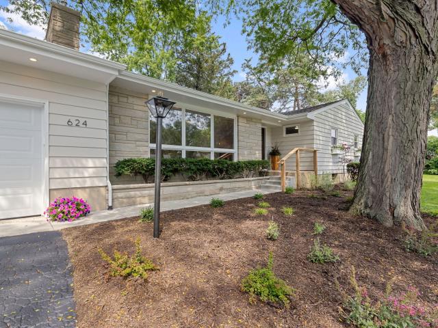 624 Willow Lane