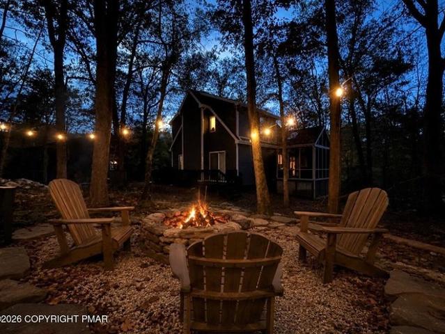 6255 Decker Rd, Bushkill, PA 18324