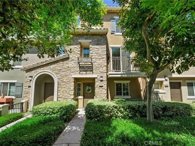 6256 Camposa Ln, Eastvale, CA 91752