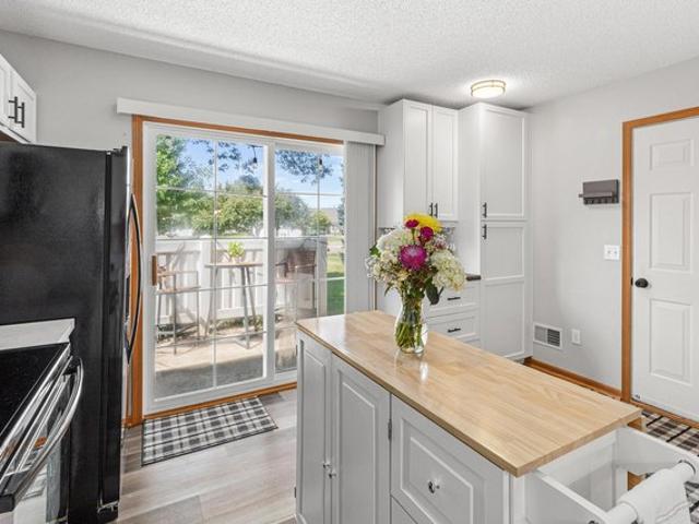 6256 th St W Unit 57, Apple Valley, MN 55124
