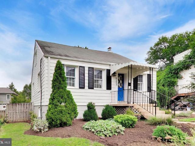 6257 18Th Street N
