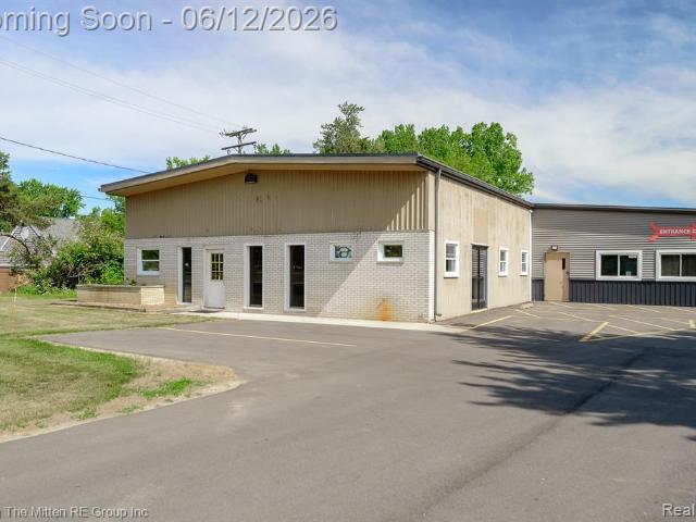 6250 Jackson Road