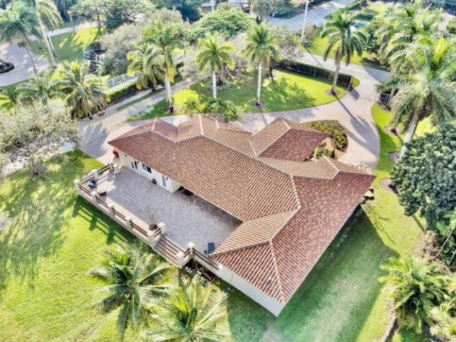 6250 SW 185th Way, Southwest Ranches, FL 33332