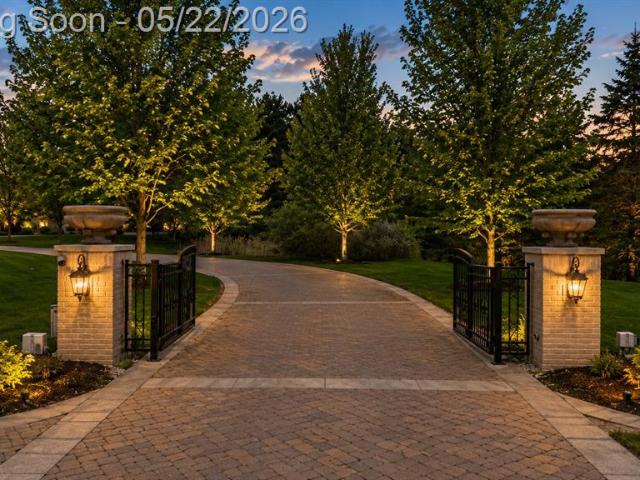 6250 Walnut Lake Road