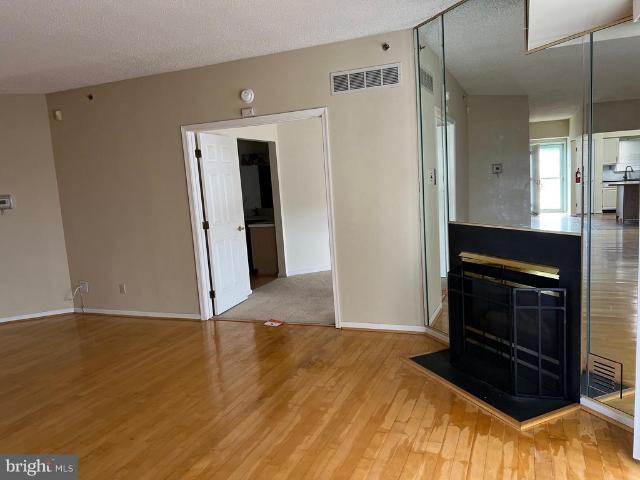 6252 Main Street # 6252