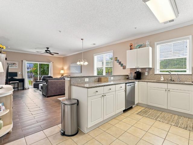 6253 Catalina Dr. 224