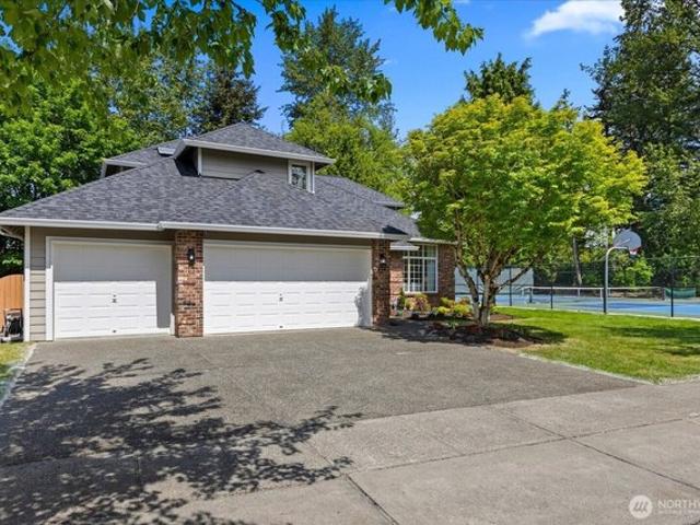 625 191st St SW, Lynnwood, WA 98036