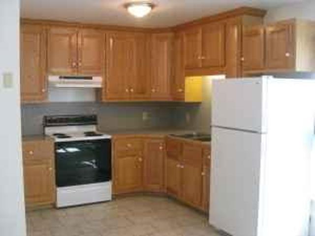 $625 / 1br UTILITIES INCLUDED, washer & dryer WEYERS CAVE, BRCC map