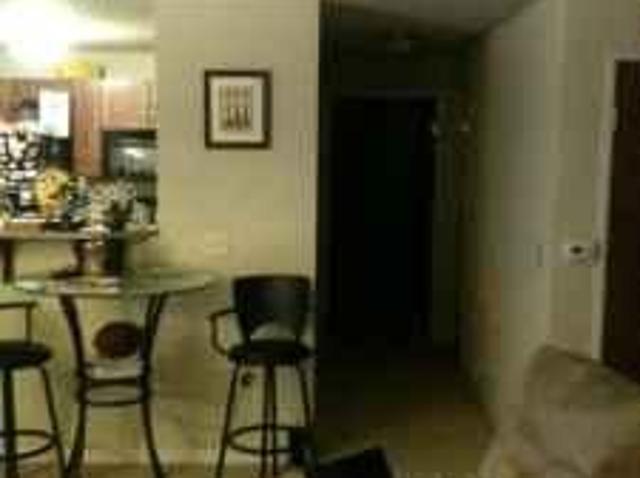 $625 / 1br 1BR available in 2BR Apartment. Very Nice. Downtown Milwaukee map