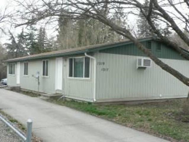 $625 / 2br Duplex with yard in quiet neighborhood Moscow