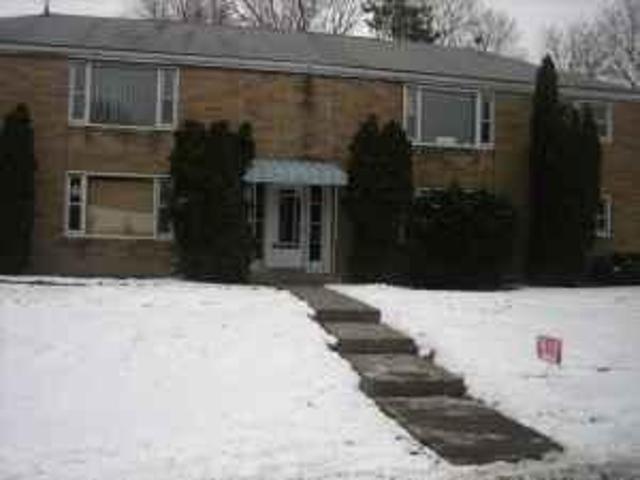 $625 / 2br 101 Lough St. Nice Residential Area, Quiet Street AVAIL. NOW ! Westover map