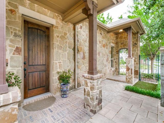 625 Canterbury Court