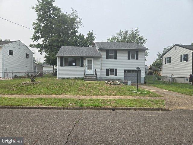 625 Andrea Rd, Runnemede, NJ 08078