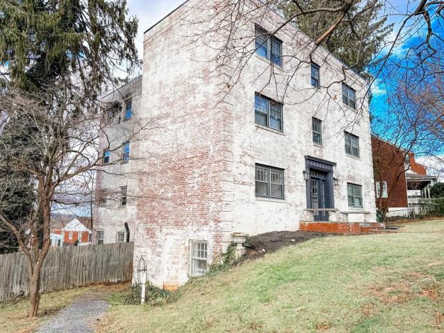 625 Alleghany Ave, Staunton, VA 24401 | MLS #671586
