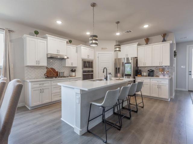 625 Ardsley Lane