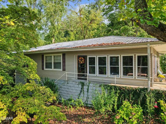 625 Asbury Lane