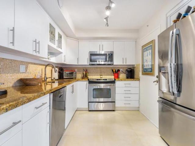 625 Biltmore Way #401, Coral Gables, FL 33134