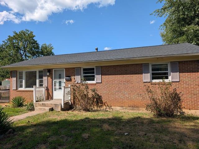 625 E 14th St, Buena Vista, VA 24416