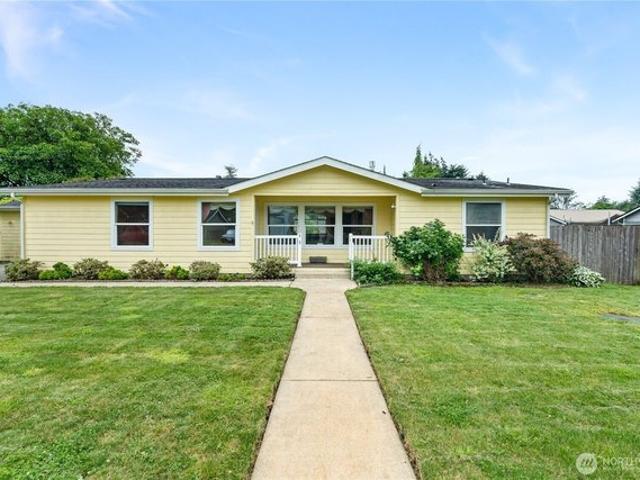 625 E Simpson Ave, Montesano, WA 98563