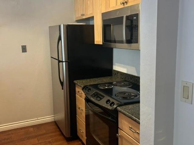 625 El Dorado Ave 205