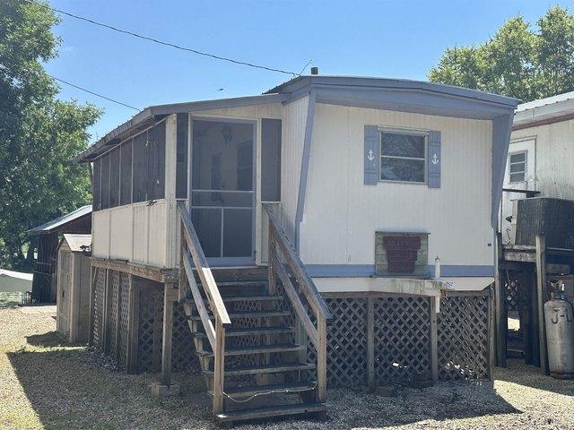 625 Highway 364 Rd Unit 5S, Harpers Ferry, IA 52146
