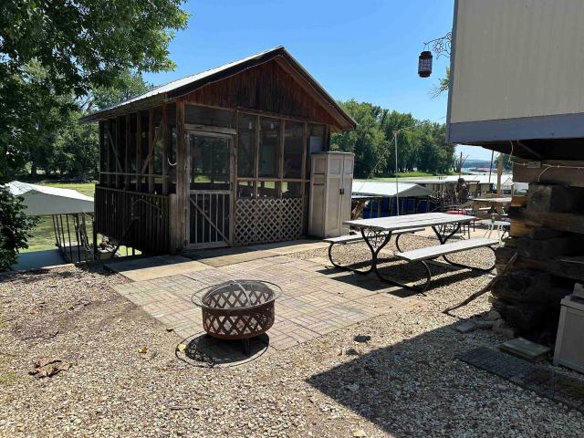 625 Hwy 364