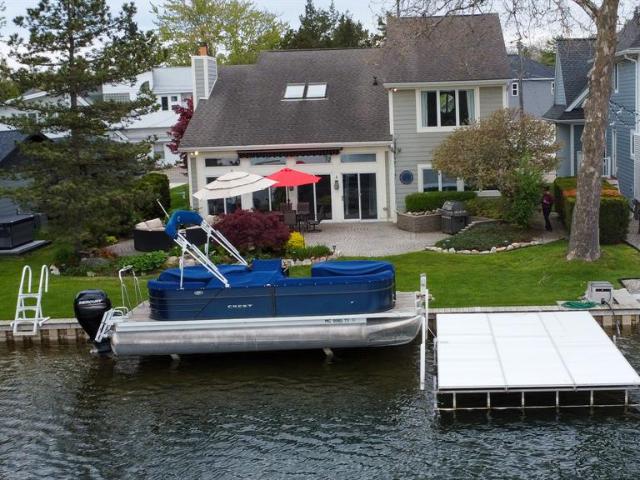 625 Island Drive