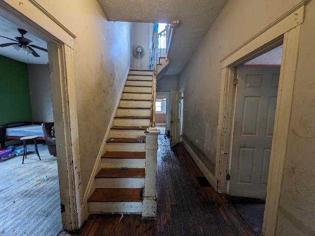 625 Old Shakertown Road
