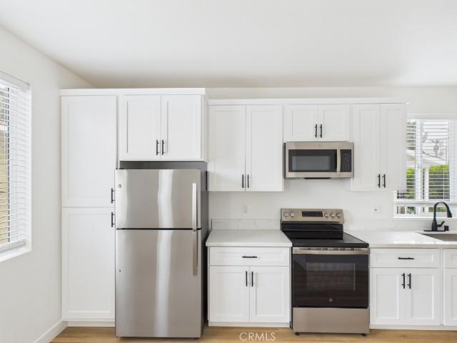 625 Orizaba Ave, Unit 6, Long Beach, CA 90814 | MLS #PW26021 | Compass