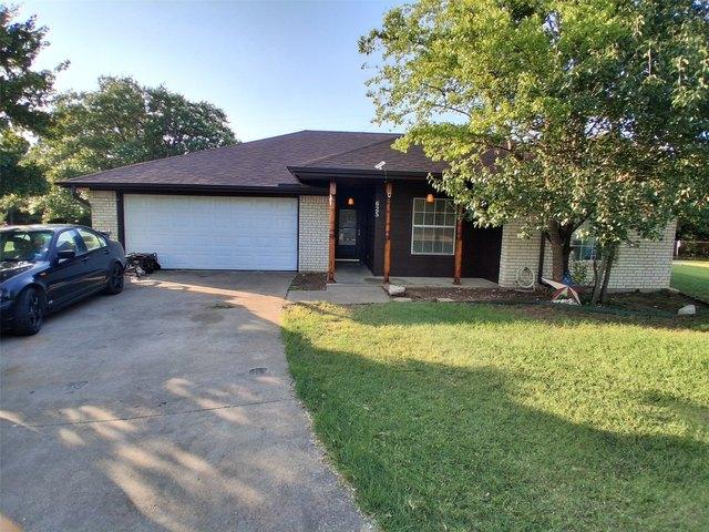 625 Linda Ct, Joshua, TX 76058