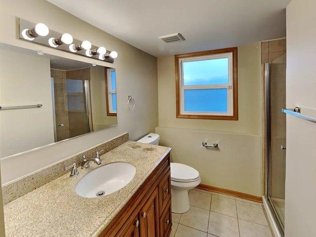 625 Lynn Ave, Romeoville, IL 60446