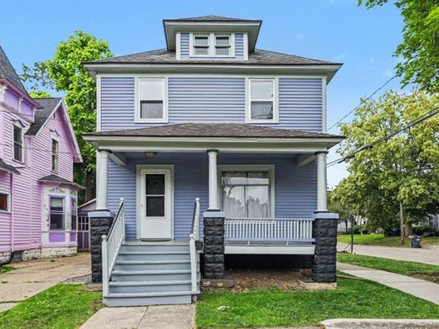 625 McCourtie St, Kalamazoo, MI 49008
