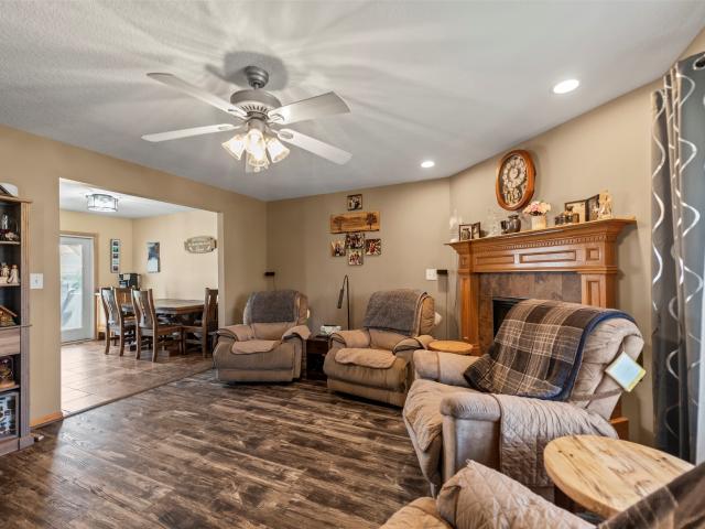 625 Meadow Circle