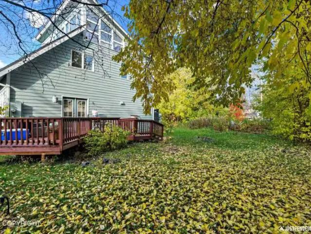 625 MUMFORD ST, ANCHORAGE, AK 99508 Single Family Residence Fo.