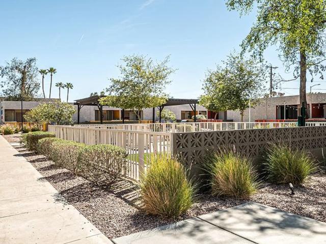 625 N Alma School Rd, Chandler, AZ 85224