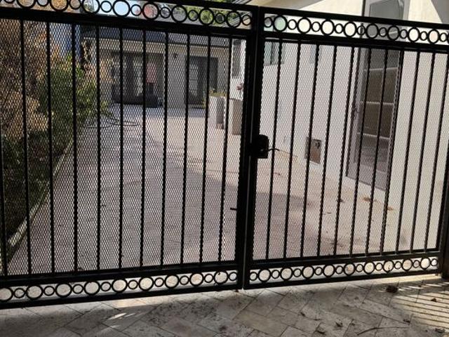 625 N Elm Dr, Beverly Hills, CA 90210 | MLS #26701 | Compass