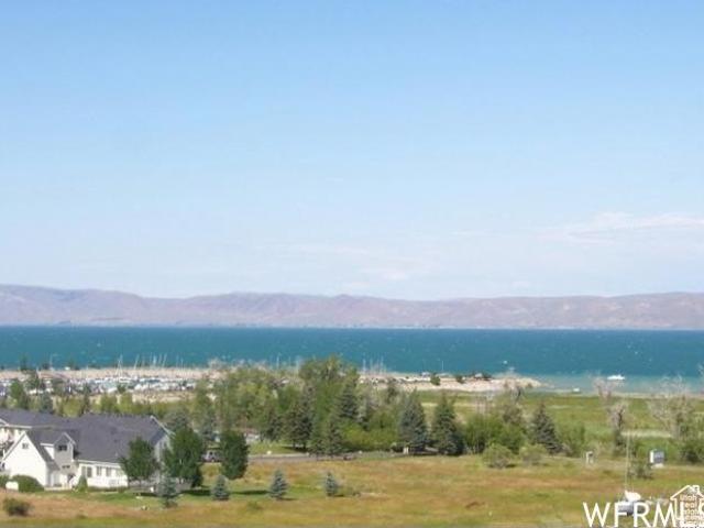 625 N Lochwood Vw Unit 81, Garden City, UT 84028