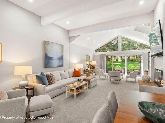 625 S West End St Apt 7, Aspen, CO 81611