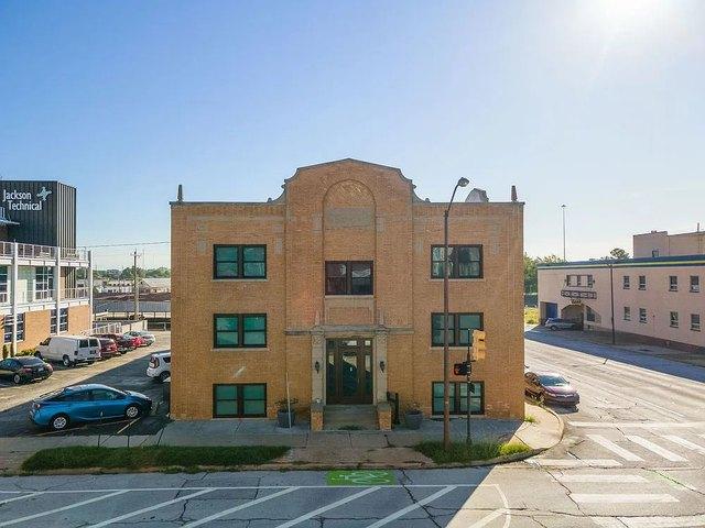 625 S Elgin Ave, Tulsa, OK 74120