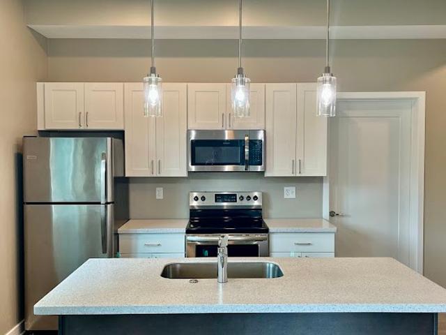 625 S Goodman Street # 301