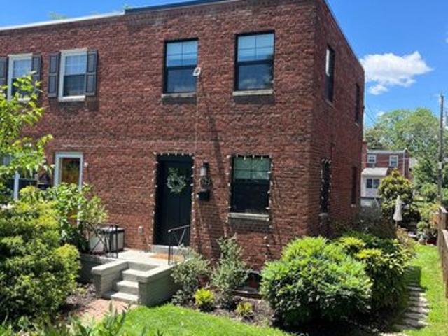 625 S Henry St, Alexandria, VA 22314