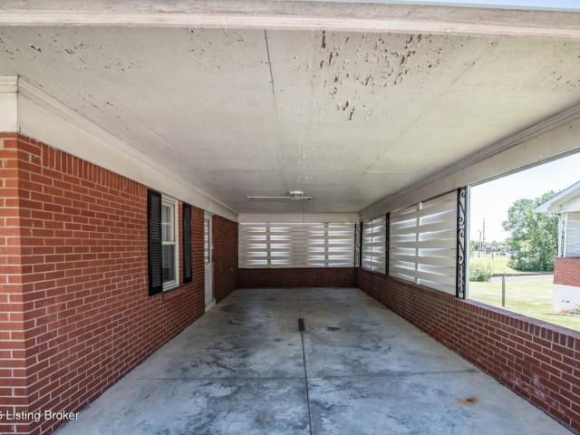 625 Smith Ave