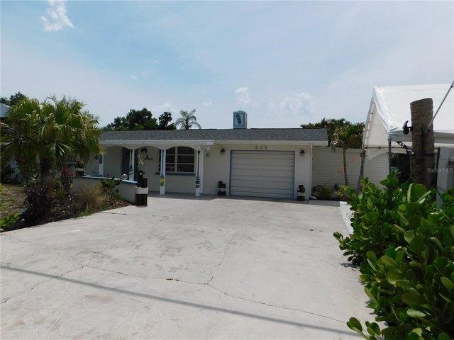 625 Sandpiper Ln, Nokomis, FL 34275