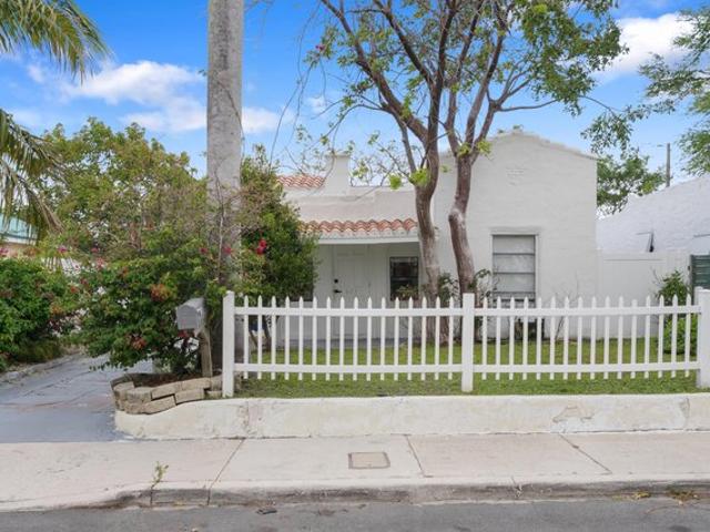 625 Selkirk St, West Palm Beach, FL 33405