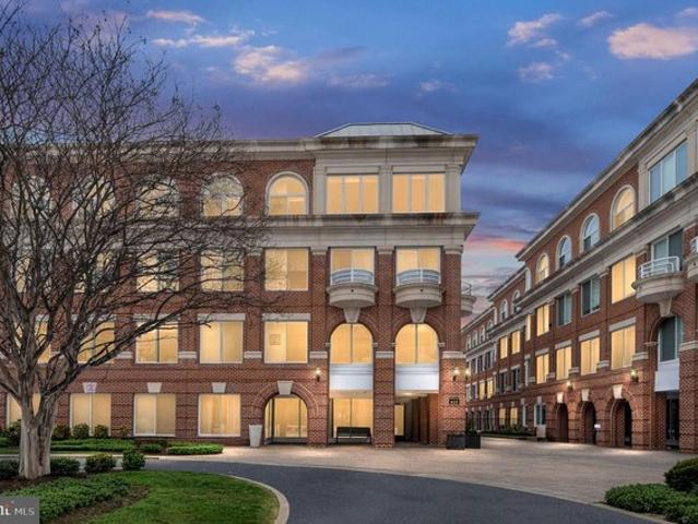 625 Slaters Ln Apt 404, Alexandria, VA 22314