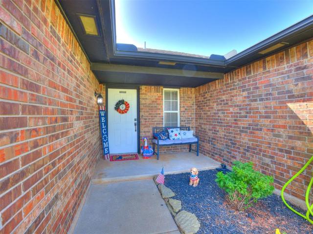 625 SW 38th Place
