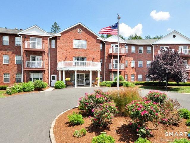 625 Palisado Ave Apt 102, Windsor, CT 06095
