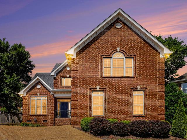625 Palisades Ct